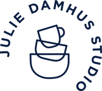 Keramik kopper og krus af Julie Damhus – med og uden hank – juliedamhus